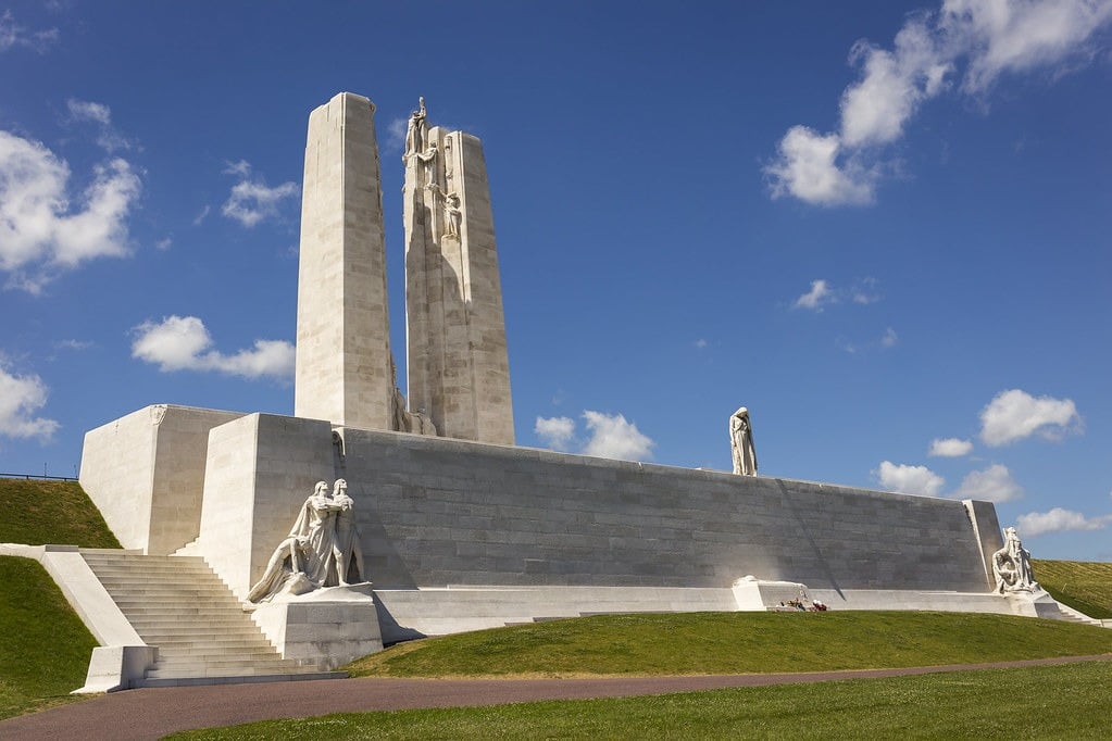 The Vimy Memorial : Symbol of Canadian courage and sacrifice | Arras Ville